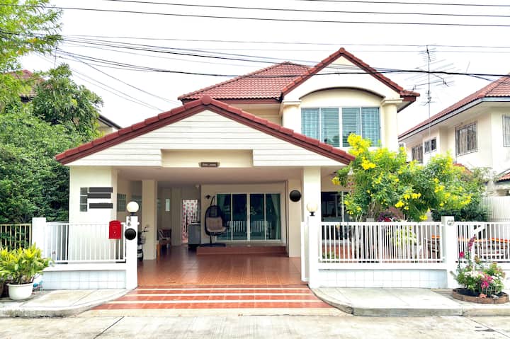Big Lovely House To Feel Home For Family & Groups - Min Buri
