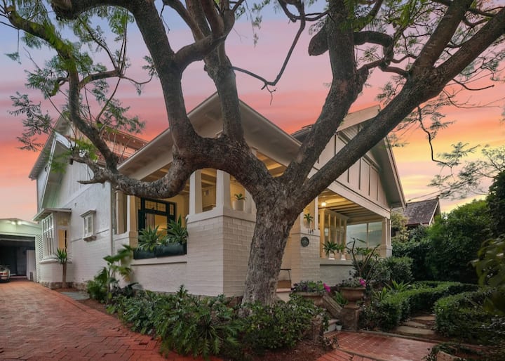 Schneiderhaus—bold & Bright By Centennial Park - Randwick