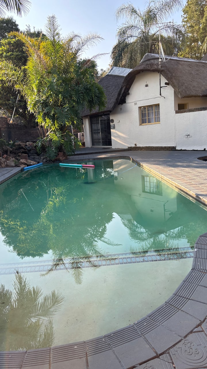 Aneiwa Airport Lodge - Kempton Park