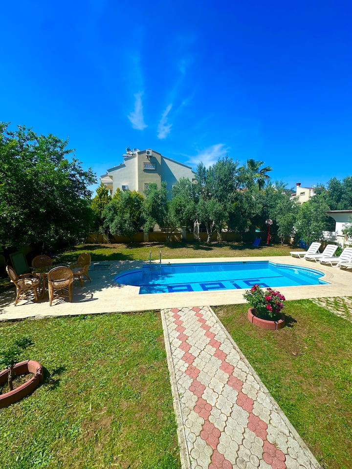 Havuzlu 3+1 Müstakil Triplex
(Villa Musti Fethiye) - Fethiye