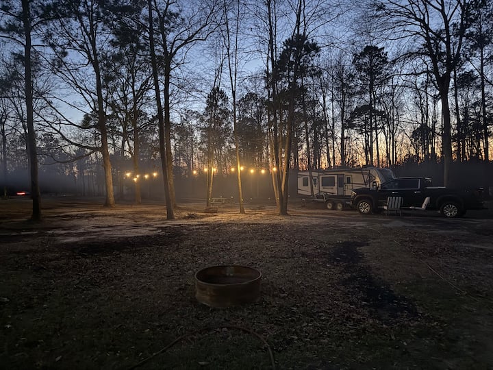 Cozy & Spacious Rv Getaway - Colúmbia, SC