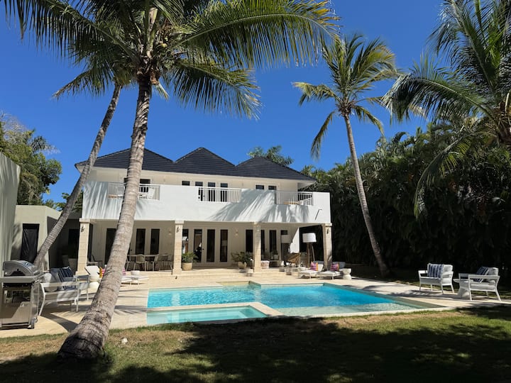 Luxury Villa In Tortuga Bay, Punta Cana Resort - Punta Cana