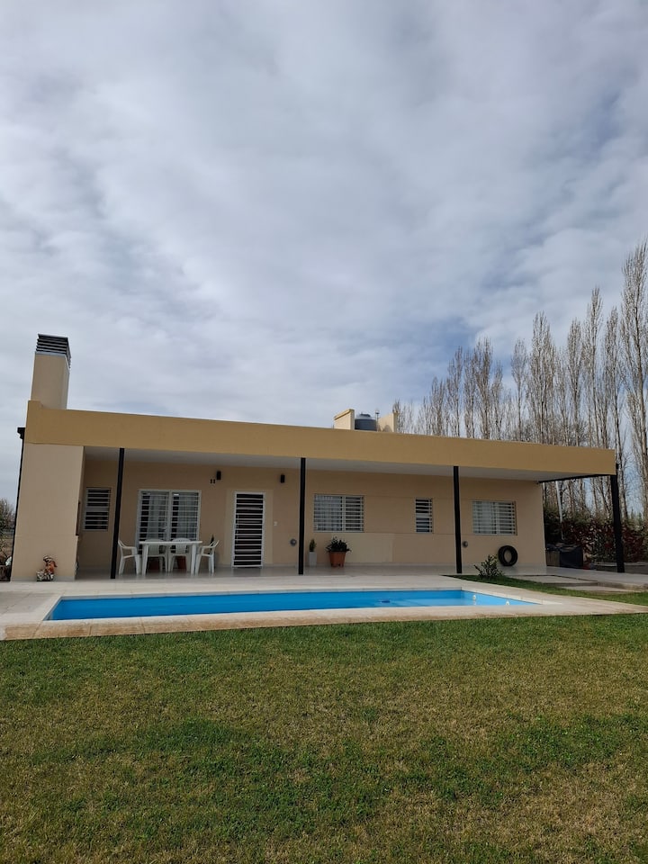 Alojamiento En Lugar Tranquilo. - General Roca