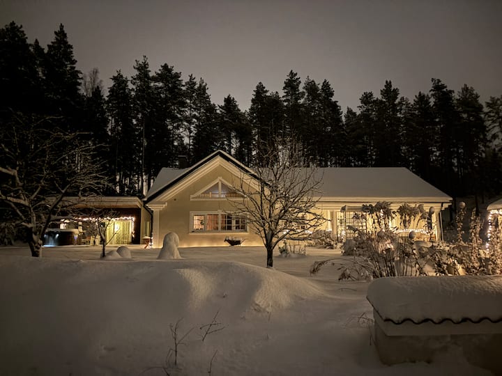 Naturnära Villa M Bubbelpool & Bastu - Sweden