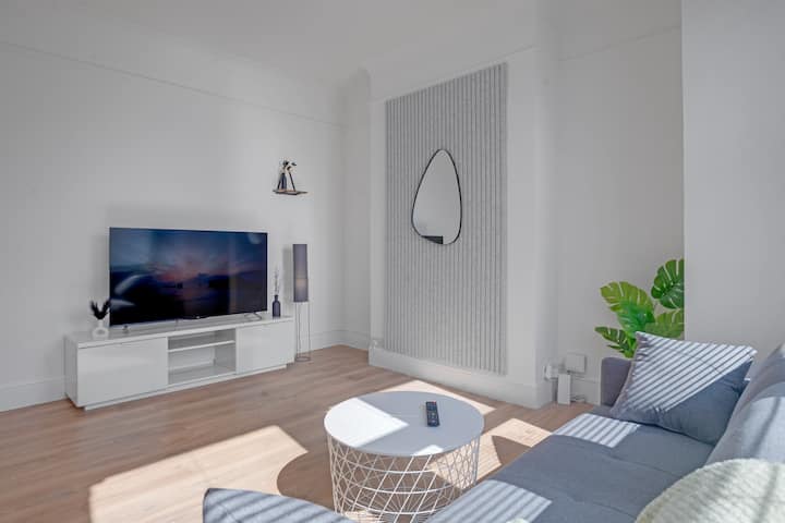 Luxury London House With Parking - Botany Bay - London