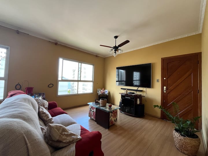 Apartamento Uma Quadra Da Praia. - Santos