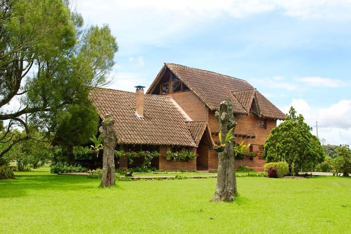 Finca Exclusiva En Llano Grande - Rionegro