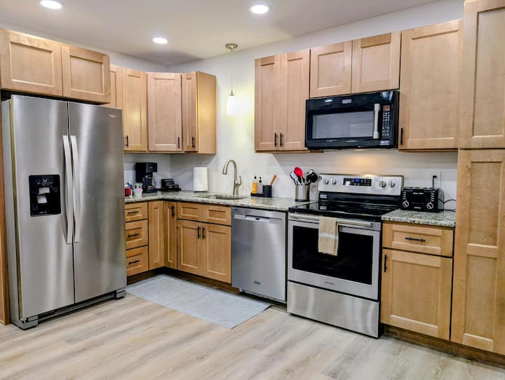 Inviting 3-bedroom Home, 6 Miles From Hersheypark! - Hershey, PA