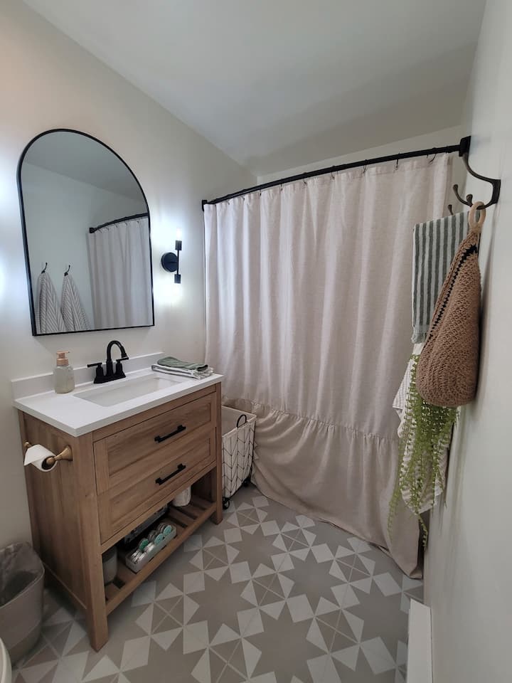 The Bungalow In Bigelow | Quiet Street Near Dt Oly - Olympia, WA