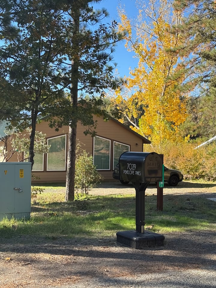 Stay Near Yosemite - Meadow View - Yosemite National Park