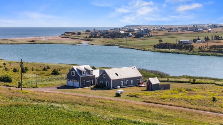 Luxury Beach House Cousins Shore - Prince Edward Island