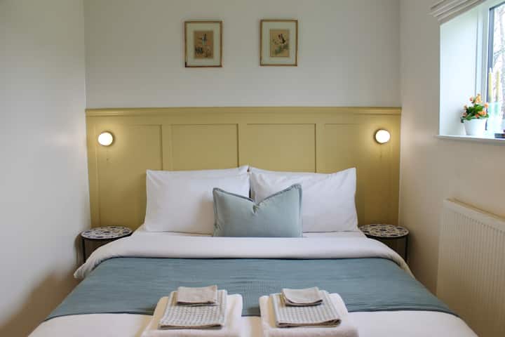 Modern Country Cottage Stay - Brean