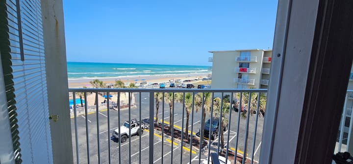 Sandy Shores - Ocean Front Complex - Pool Open - Daytona Beach, FL