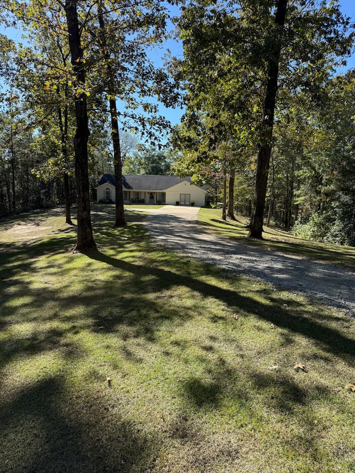 The Cozy Retreat - Tuscaloosa, AL