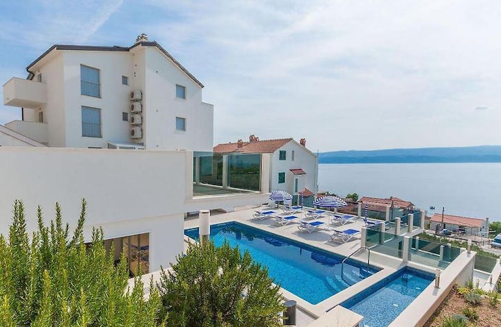 Apartment/3 Schlafzimmer! Top Modern Mit Meerblick - Omiš