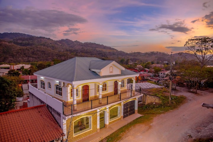 Casa Doña Juanita. - Copán Ruinas