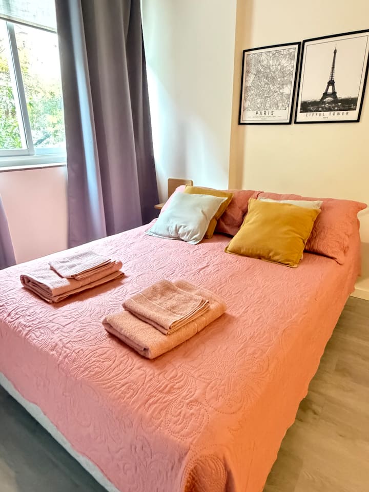 Vbaires • Depto. Para 2 En Calle Uruguay - Argentina