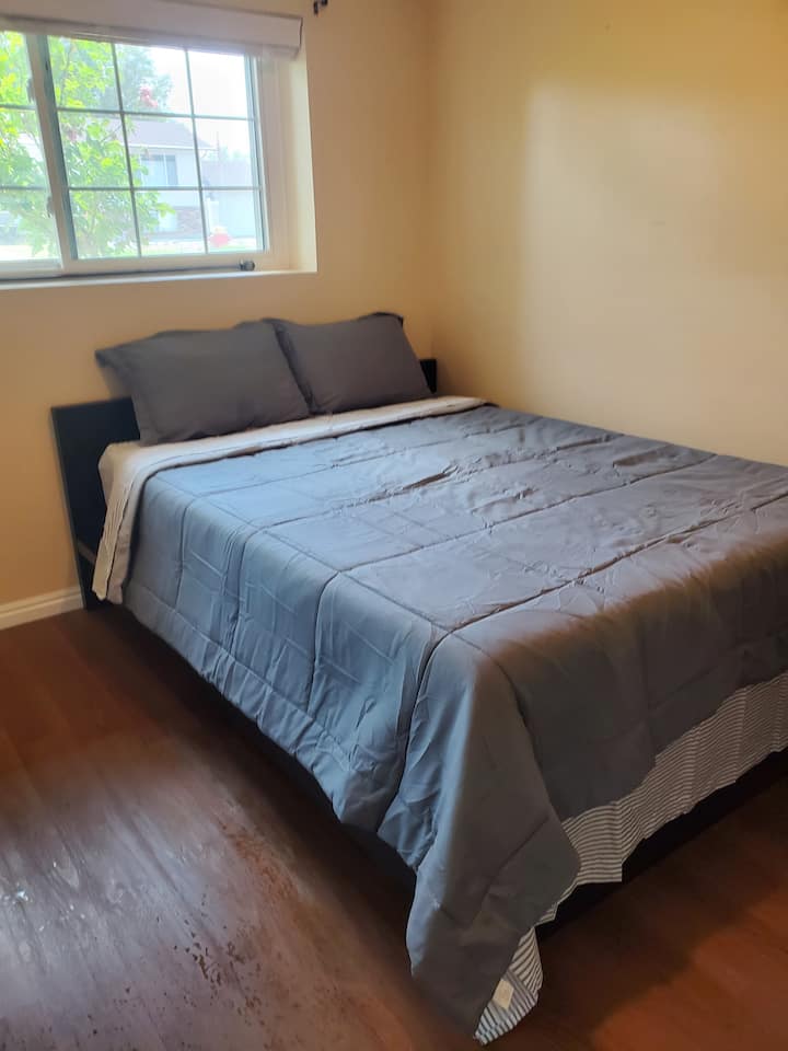 Cozy, Budget Friendly Room - Layton, UT