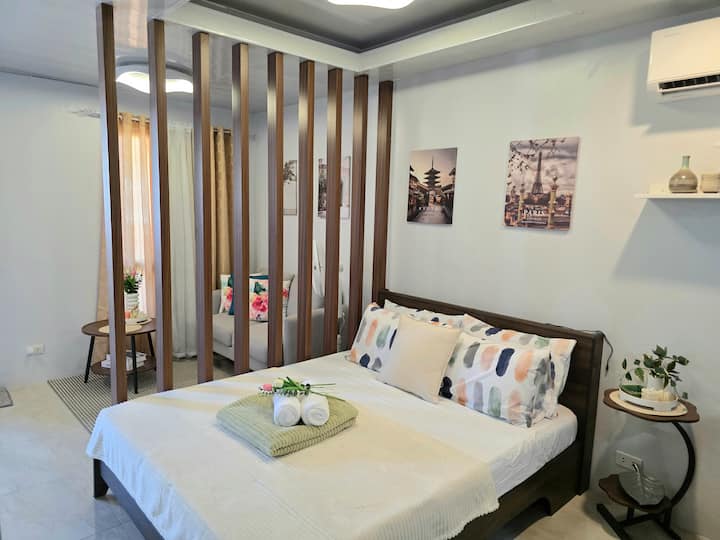 Cozy & Comfy | Netflix | Fast Wifi - Tiny Marinni - Mataas Na Kahoy