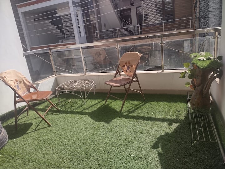 Spacious First Floor Apartment - Kharar