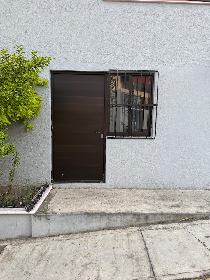 Habitación Privada, Independiente.
Buena Ubicación - Xalapa