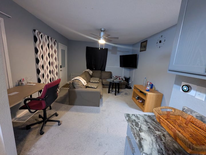 Comfortable Fairgrounds House - Altoona, IA