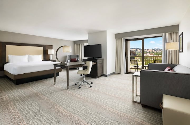 Stylish 3 Units W/ Breakfast - Napa, CA