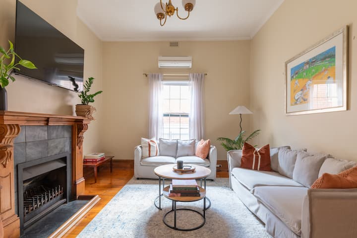 Ruby’s Cottage Norwood - Walk To The City & Parade - Stirling