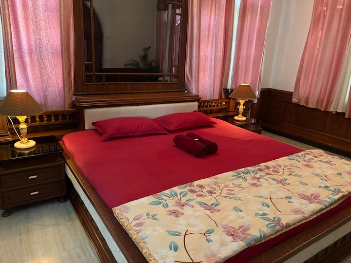 A Stylish Getaway - Indiranagar - Bangalore