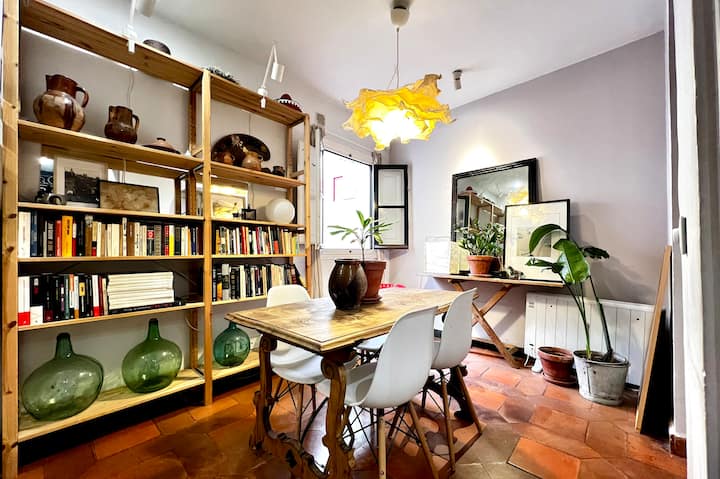 Bohemio Next To San Miguel - Madrid