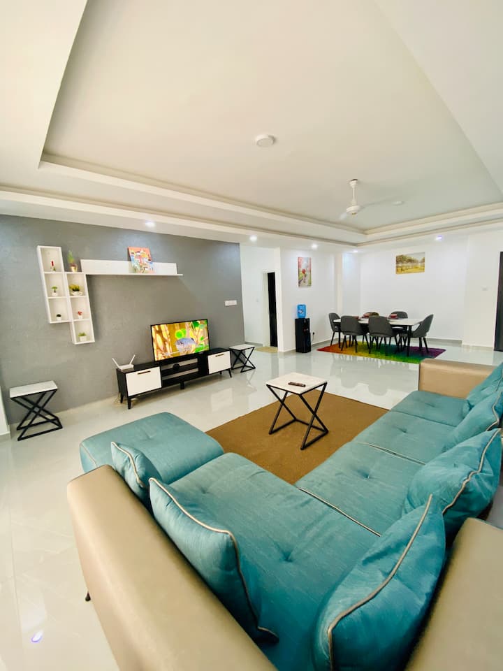 Cozy 3 Bedroom Apartment-2 Min Walk To The Beach - Mombasa