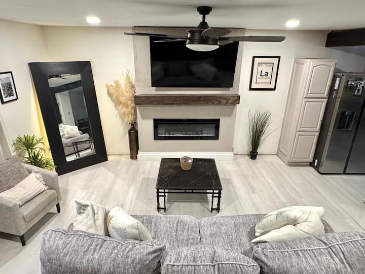 Modern Cozy Home - Lancaster, TX