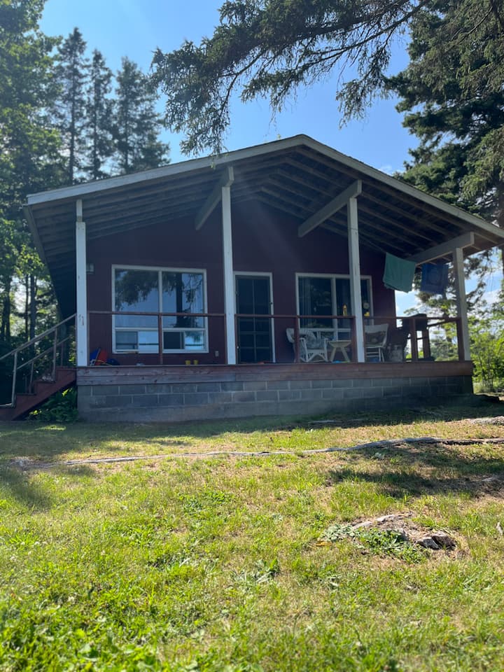 Waterfront Cottage In Shediac | Near Parlee Beach - Shédiac