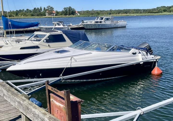 Båt I Visby Hamn – Båtupplevelse - Visby