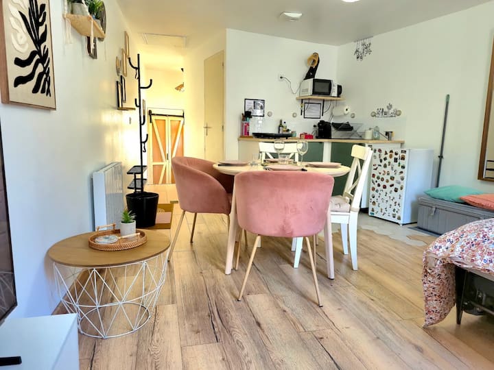 Maison De Ville • Escapade Dans Les Ruelles Pavées - Chartres