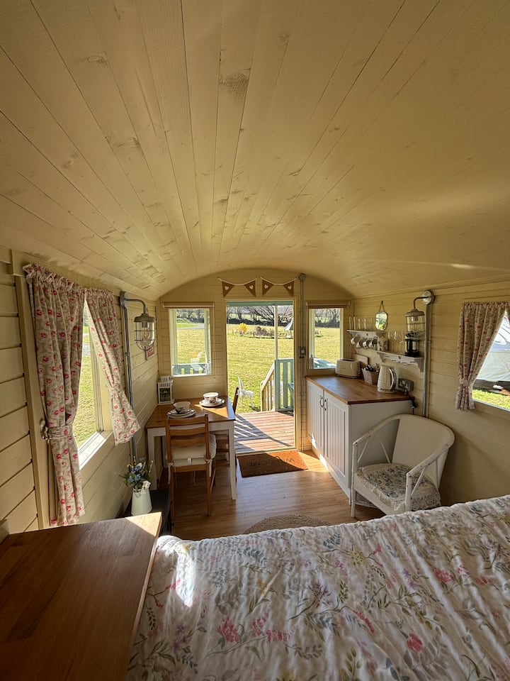 Shepherds Hut - Bodmin