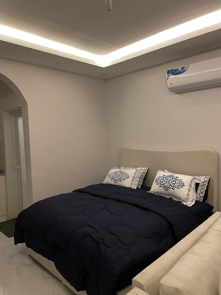 استديو فاخر بحي الشعلة - Dammam