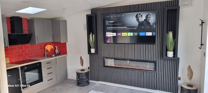 Snowy's Guest House - Bradford