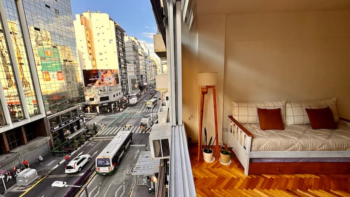 Alóbaires Para 6, Av. Corrientes & Obelisco - Buenos Aires