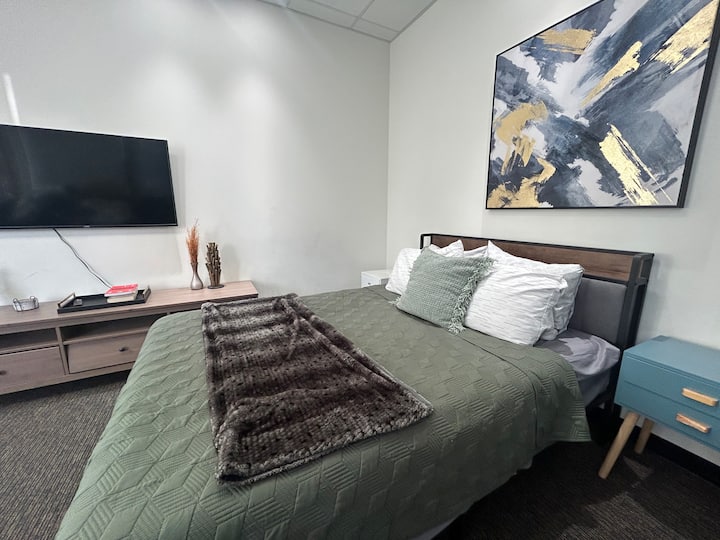 Dtsa 3 Beds Studio Affordable 12 Min Disney - Santa Ana