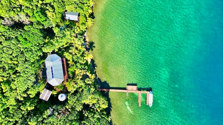 Private Island Escape East Roatan - Port Royal - Honduras