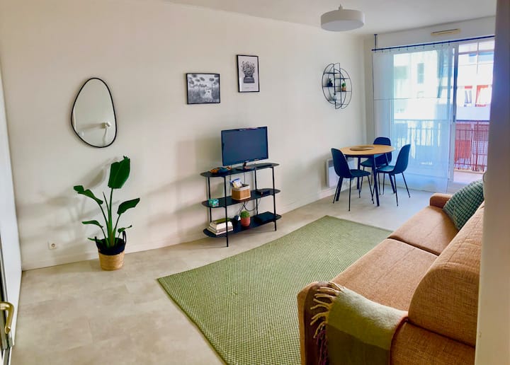 Grand Studio Avec Garage & Terrasse - Aix-en-Provence