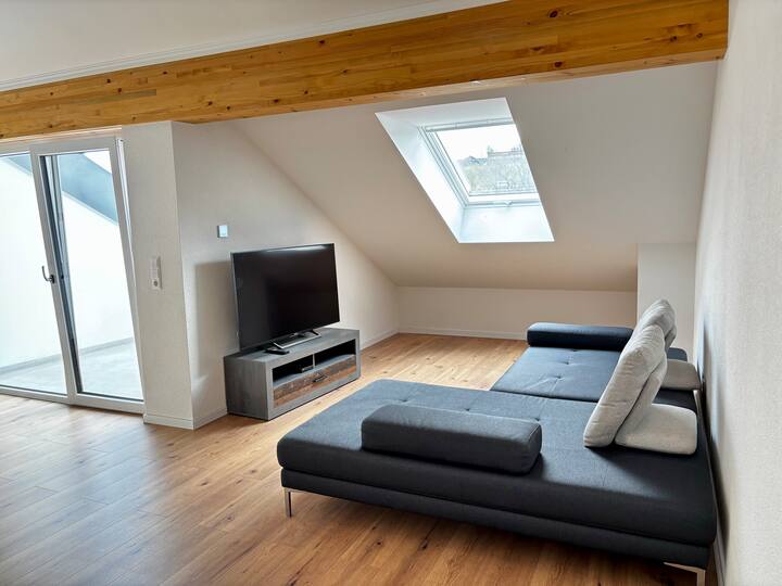 Wunderschöne Dachgeschosswohnung - Esslingen