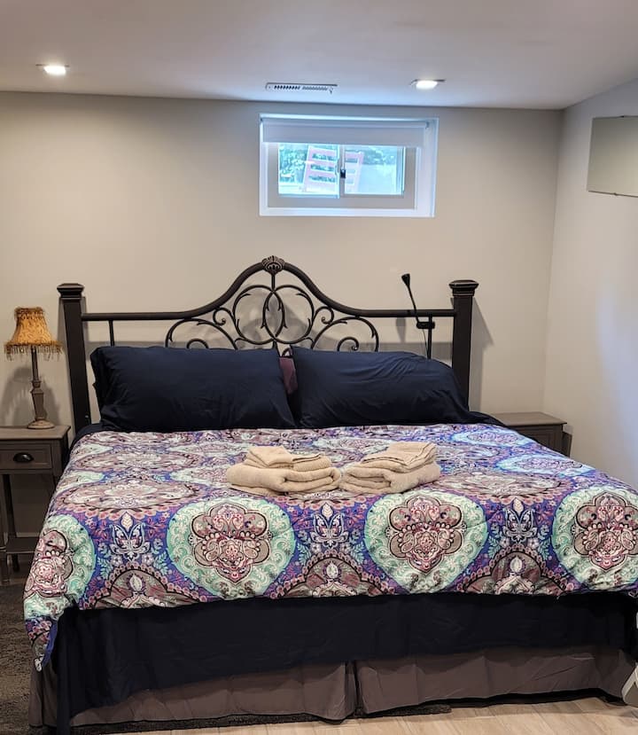 Stylish Studio Near Metro, Full Kitchen - Takoma Park, MD