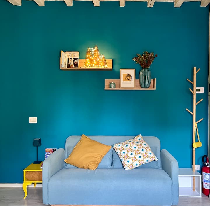 Cozy Nest, Enchanting View, City Center - Módena