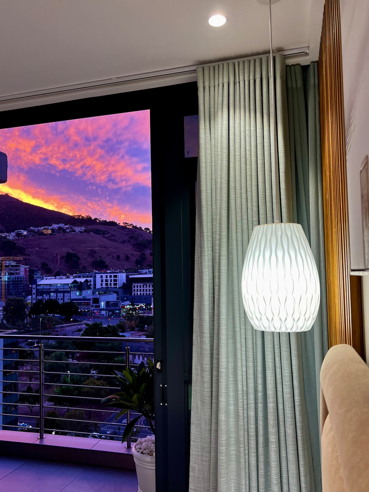 16 en apartamento Bree-upmarket, sin desconexión de la carga ...