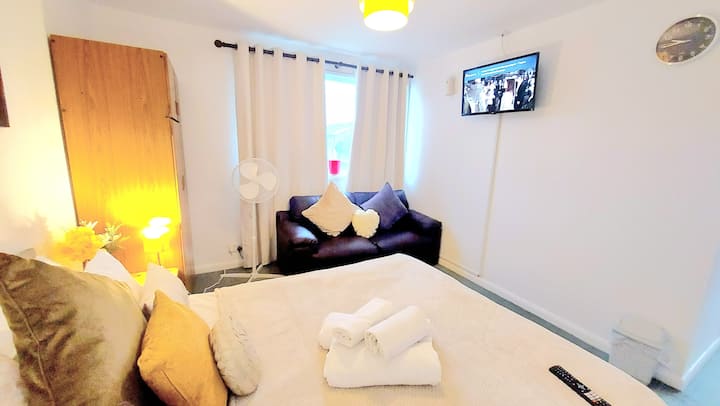 5bedroom, Sleep 12, 7 Beds Pking - Whitstable
