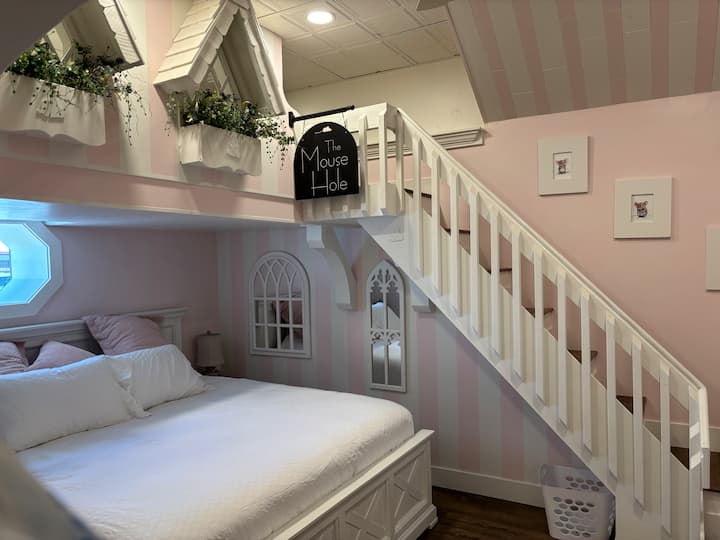The Sugar Mouse Guest House - Laramie, WY