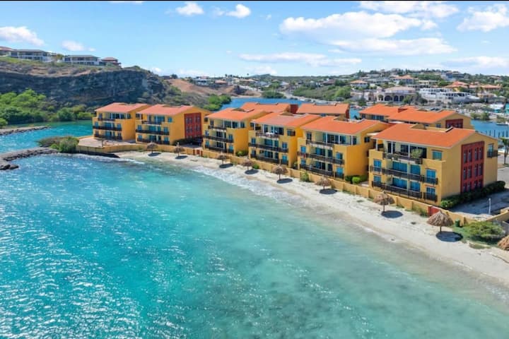 Stijlvol Waterfront Appartement Met Privéstrand - Curaçao