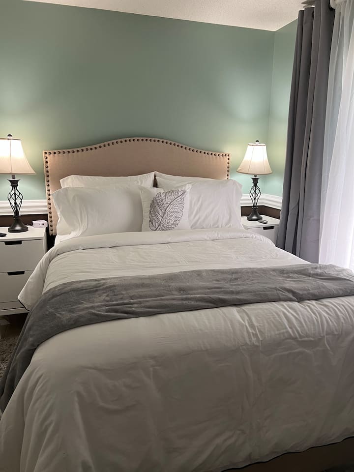 La Reina, Con Cama Reclinable. - Belmont, NC